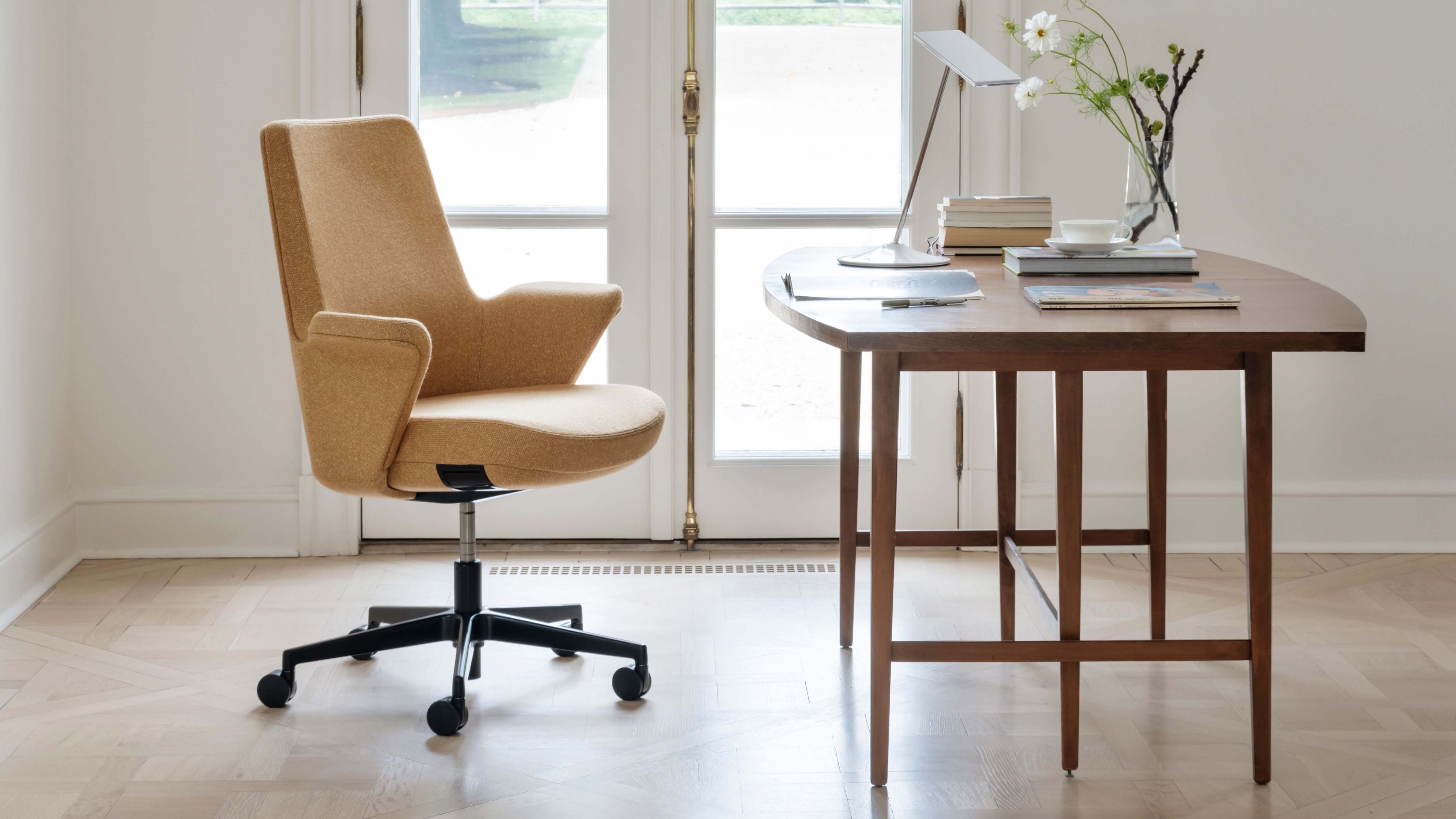 Humanscale | Ergonomic Office Furniture Solutions